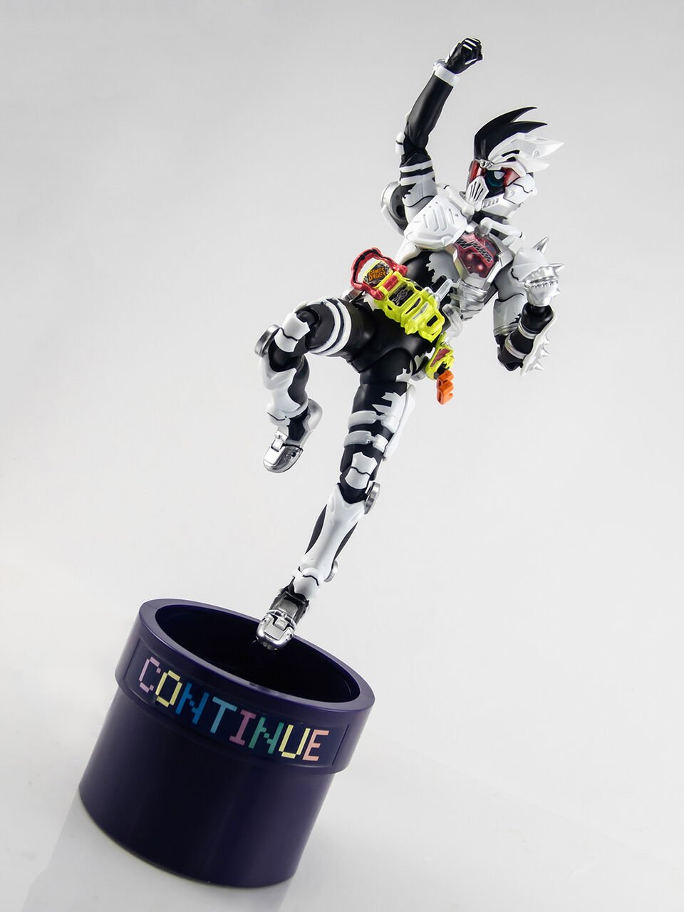 S.H.Figuarts Kamen Rider Gemn Zombie Gamer X-0